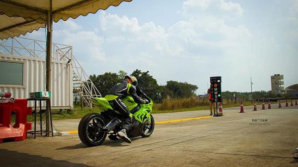 Hemanth Muddappa Wins His Fifth Consecutive Drag Racing Championship ...