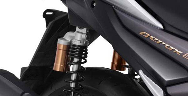 Yamaha Aerox 155 Tastefully Modified: Mod Kit Worth Rs 98,000 ...