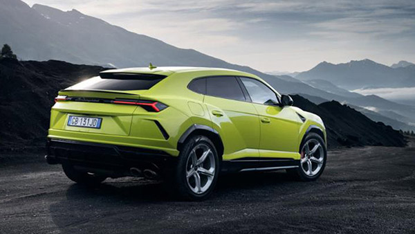 Lamborghini Urus Facelift To Be Revealed On August 21 at Pebble Beach ...