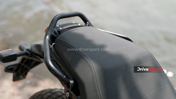 Royal Enfield Scram 411 Review: Riding Impressions, Engine Specs ...
