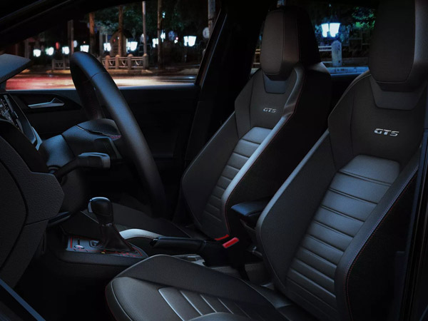 Volkswagen Virtus Vs Volkswagen Taigun: Which One Is The Right ...