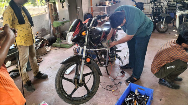 Electric Hero Splendor Homologated: 151Kms Range - DriveSpark News