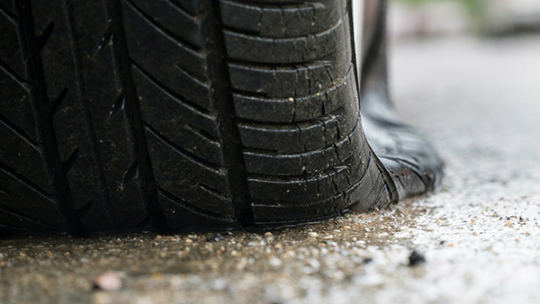How To Avoid A Tyre Burst - DriveSpark