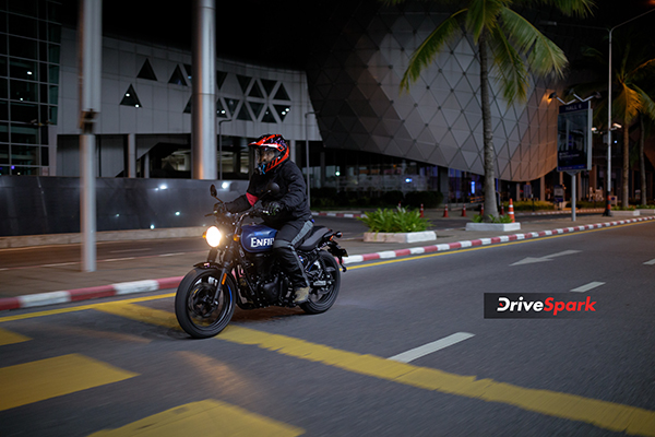 Royal Enfield Hunter 350: First Ride Review - Riding Impressions| Specs ...