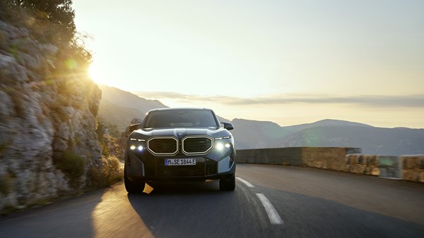 BMW XM Hybrid SUV Revealed With 644bhp On Tap - Specs| Features| Images ...