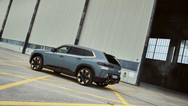 BMW XM Hybrid SUV Revealed With 644bhp On Tap - Specs| Features| Images ...