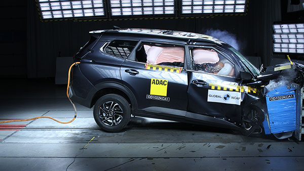 Kia Carens - The Modern MUV That Suits Almost Everyone - DriveSpark News
