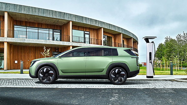 Skoda Vision 7S Concept Revealed - Previews Future Electric SUVs ...