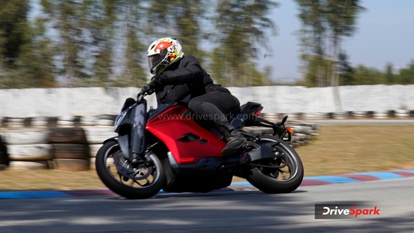 Ultraviolette F77 Recon First Ride Review - Riding Impressions| Specs ...