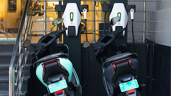 Ather Installs Over 1,000 Fast EV Chargers Across India - DriveSpark News