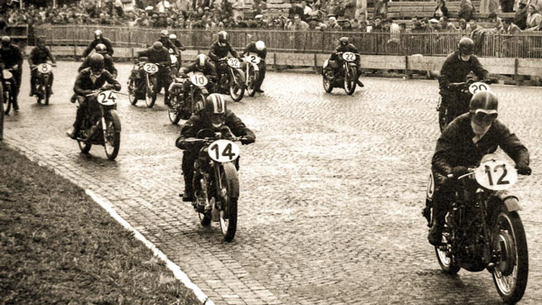 MotoGP: The History Of The World’s Leading Motorcycle Racing ...