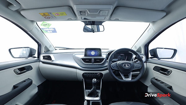 Tata Altroz iCNG Review - Driving Impressions| Boot Space| Specs ...