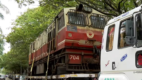 Train Engine Worth Rs. 5 Crore Found After Going Missing - Viral Video ...