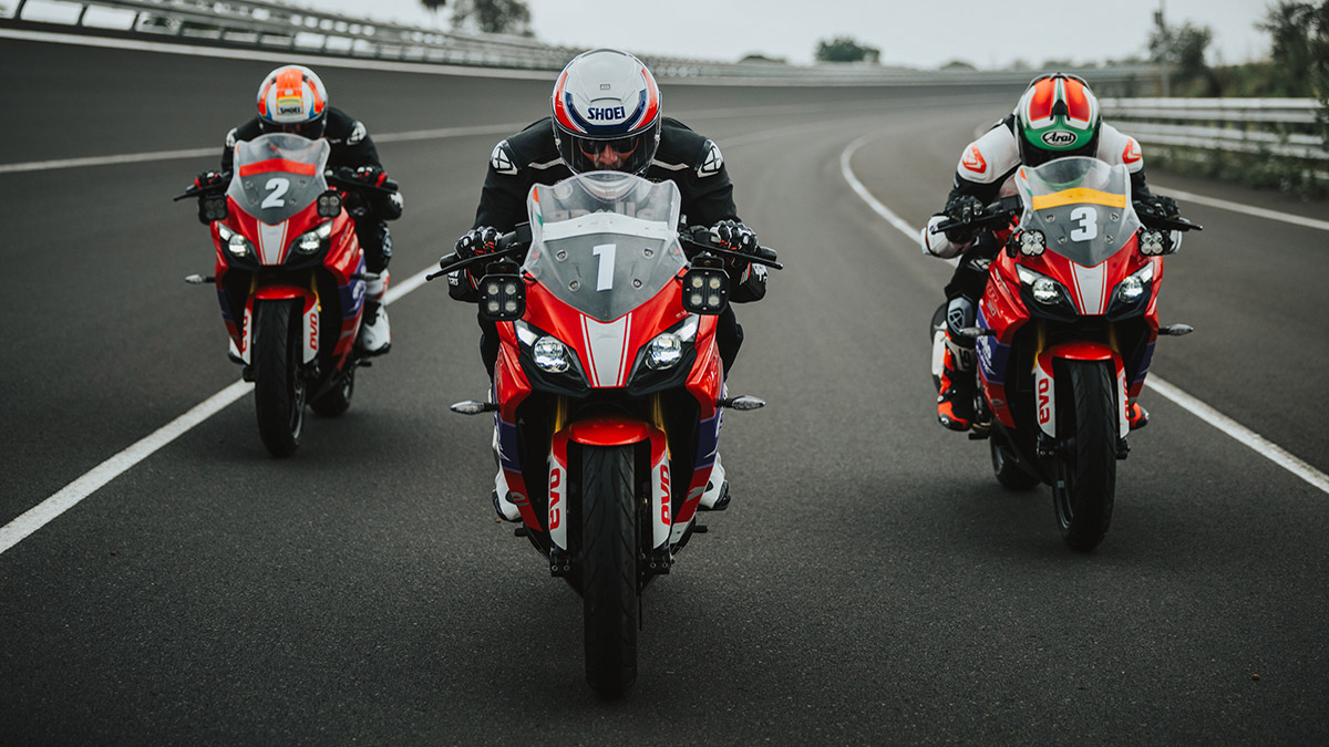 TVS & Apollo Tyres Set New National Speed Endurance Record – 3658 ...