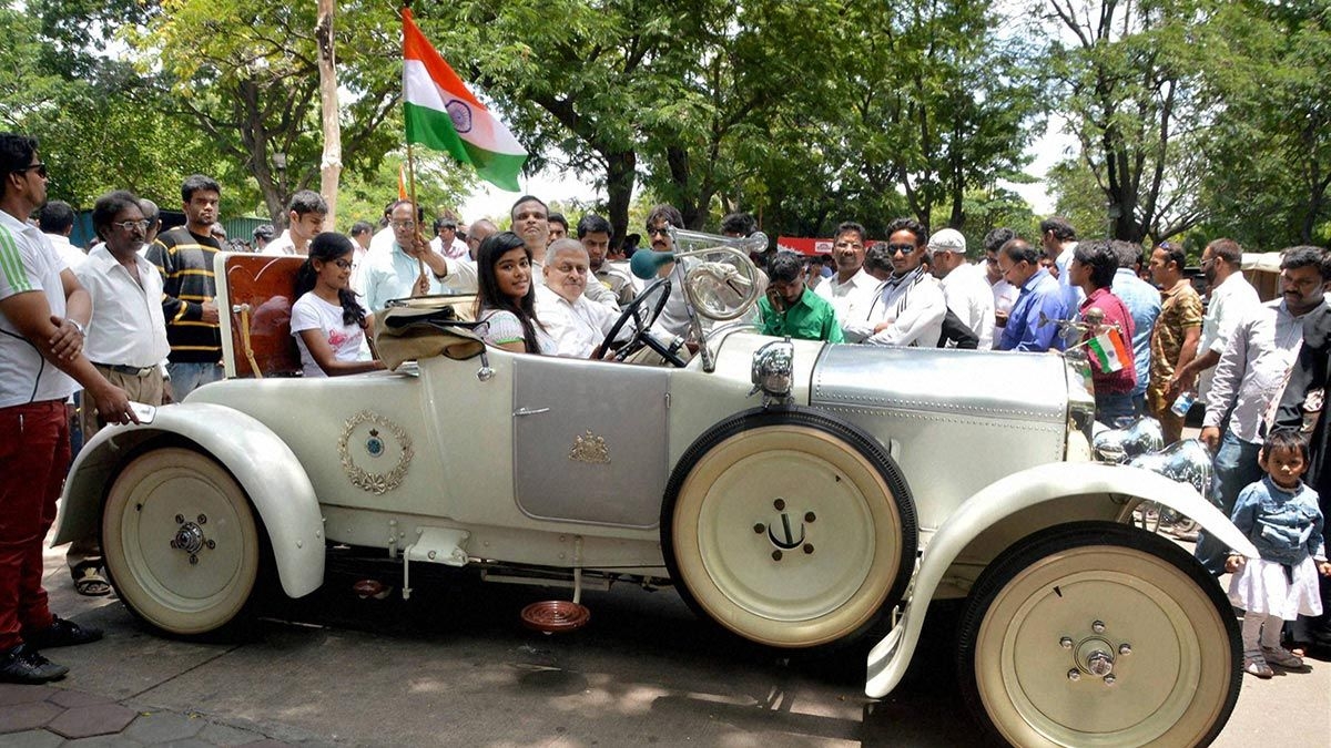 Independence Day Celebrations With Your Car - DriveSpark