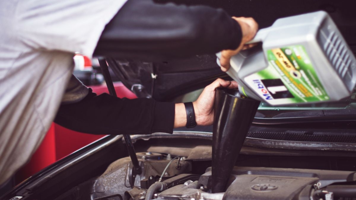 How To Troubleshoot Common Car Problems: A Basic How-To Guide - DriveSpark