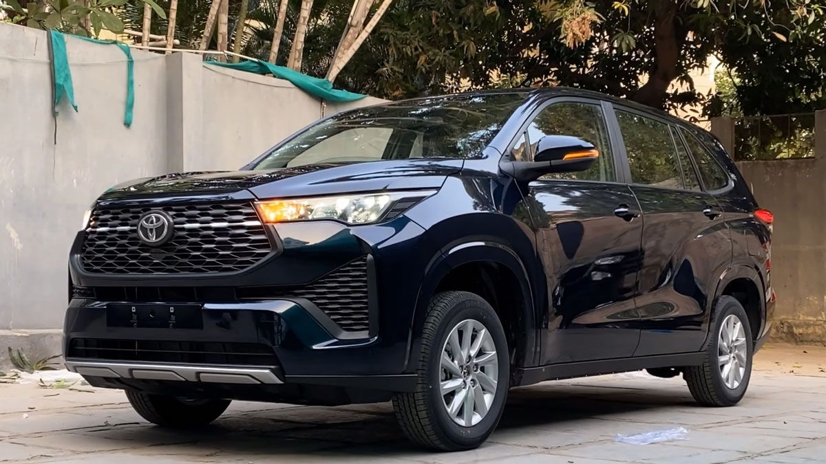 Toyota Innova Hycross Limited Edition Unveiled: Comes with Enhanced ...