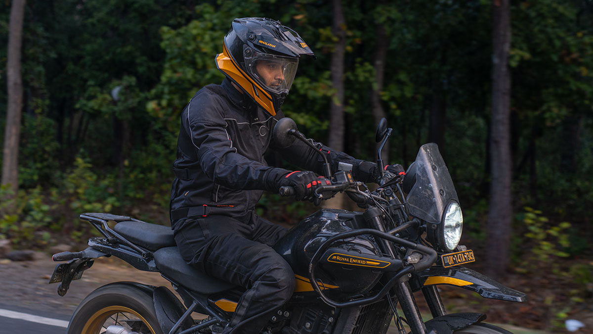 Royal Enfield Explorer V4 Riding Jacket Unveiled: Elevating Style ...