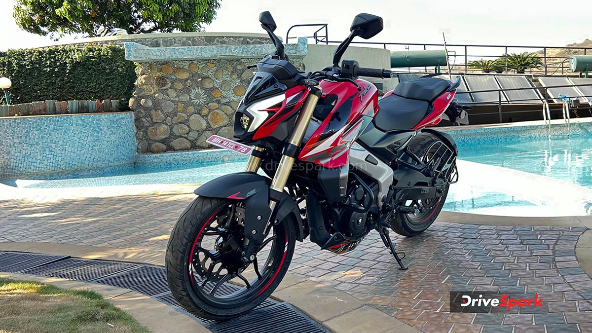 Bajaj Pulsar NS400Z Video Review - Specs| Features| Video| Riding ...