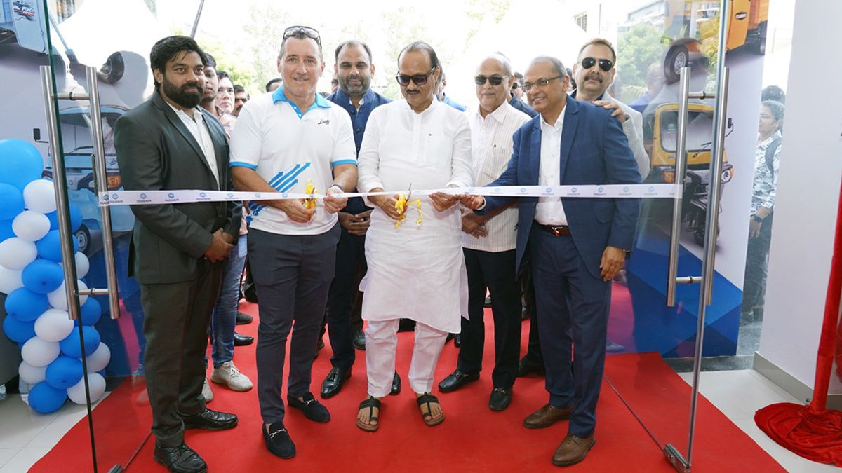 Piaggio Unveils New Showroom In Wagholi: Aims To Improve Customer ...