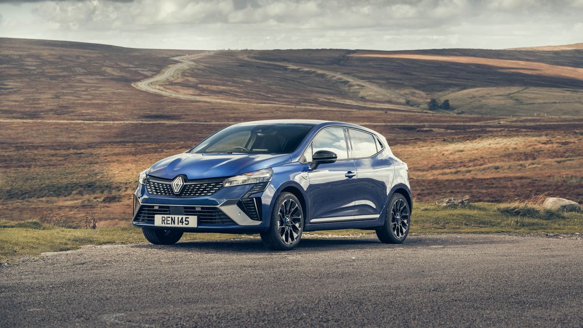 Renault Clio Crowned Best Small Car At Autocar Awards 2024 - DriveSpark ...