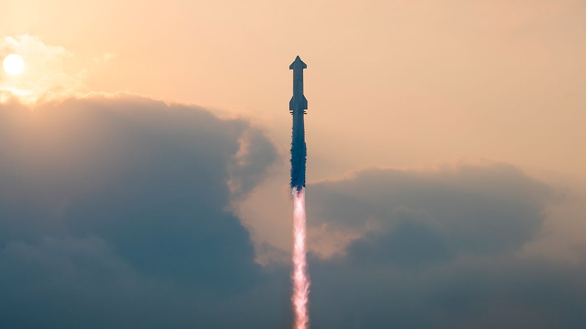 SpaceX Starship's Successful Test Flight: A New Space Milestone ...