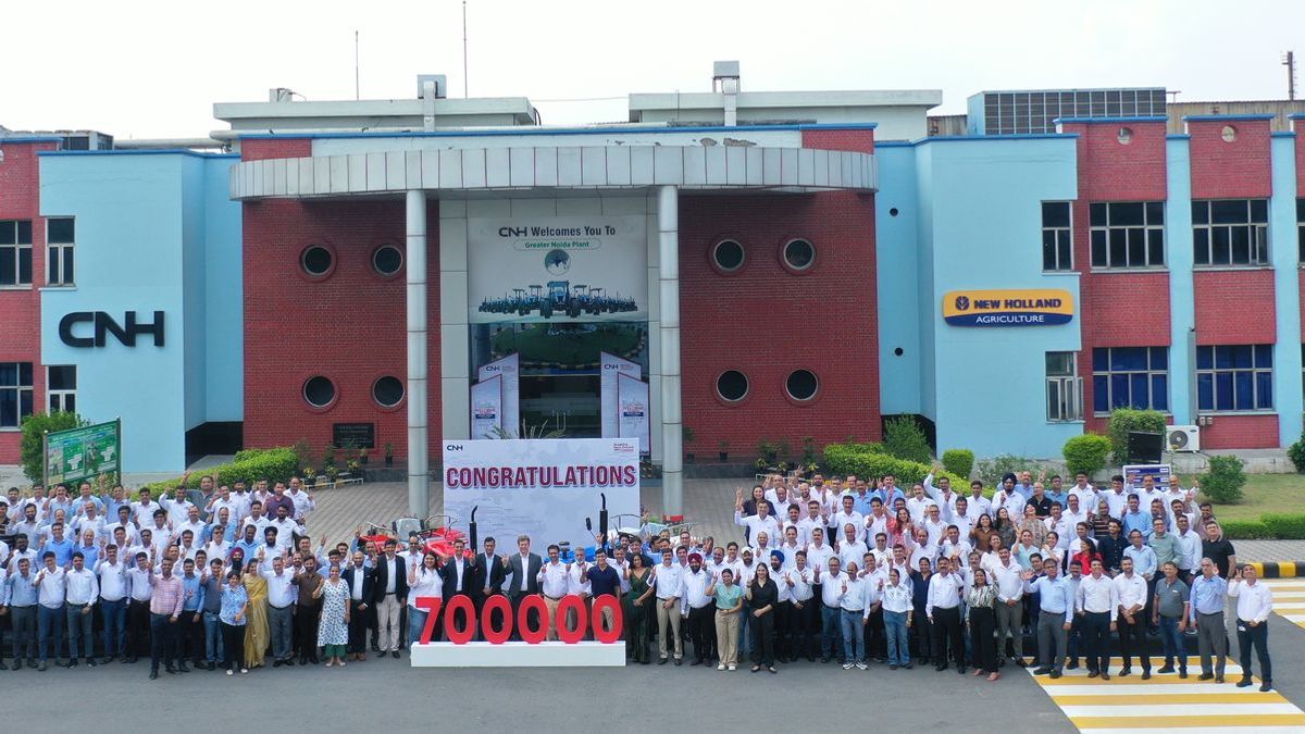 CNH India Celebrates 700,000 Tractors Milestone In Greater Noida ...