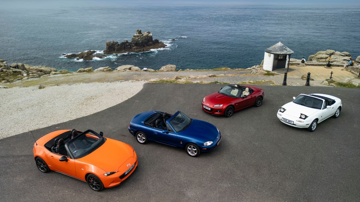 Mazda MX-5s Achieve UK Drive Landmark On 100% Sustainable Fuel ...