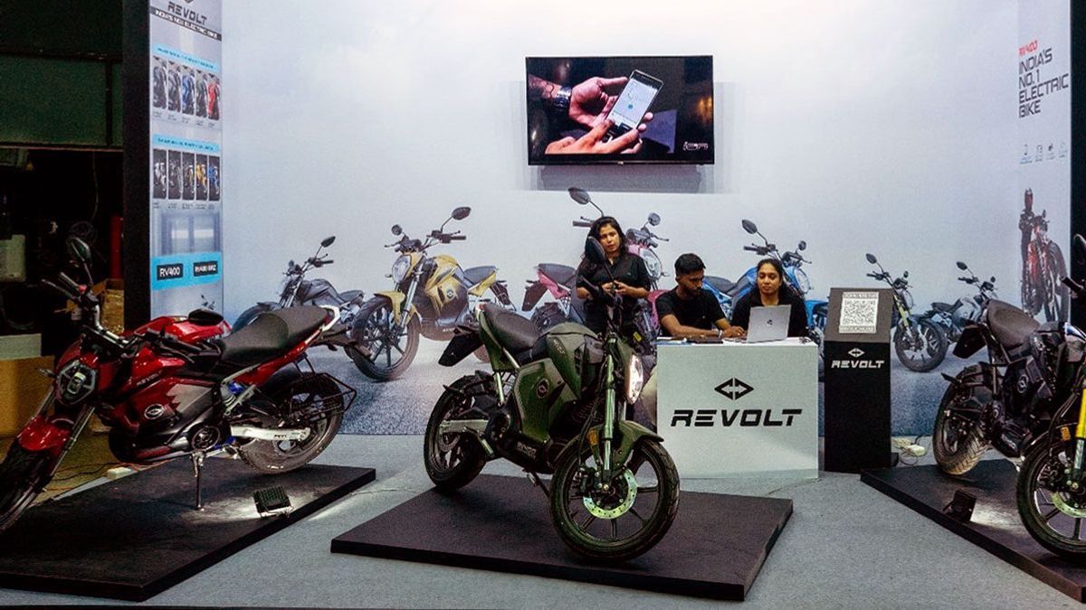 Revolt Motors Electrifies Sri Lanka EV Auto Show 2024 With Stylish Electric Bikes - DriveSpark News