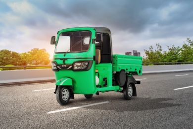TVS Trucks: New TVS Trucks (2023) Price in India, Models, Mileage ...