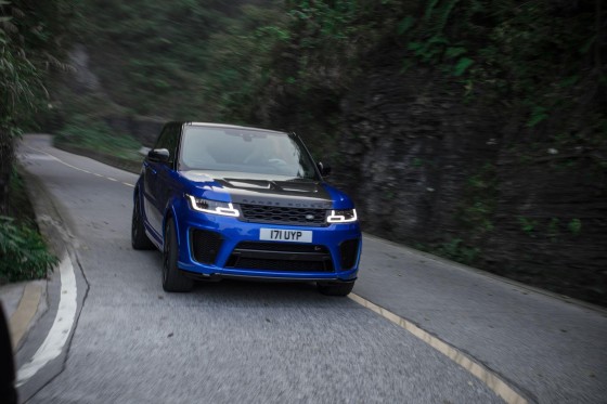2018 Land Rover Range Rover SVR Wallpapers [HD] - DriveSpark