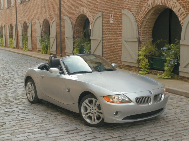 2002 BMW Z4 Wallpapers [HD] - DriveSpark