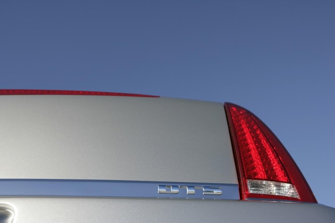 2006 Cadillac DTS Wallpapers [HD] - DriveSpark