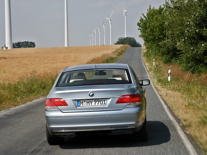 2007 BMW Hydrogen 7 Series Wallpapers [HD] - DriveSpark